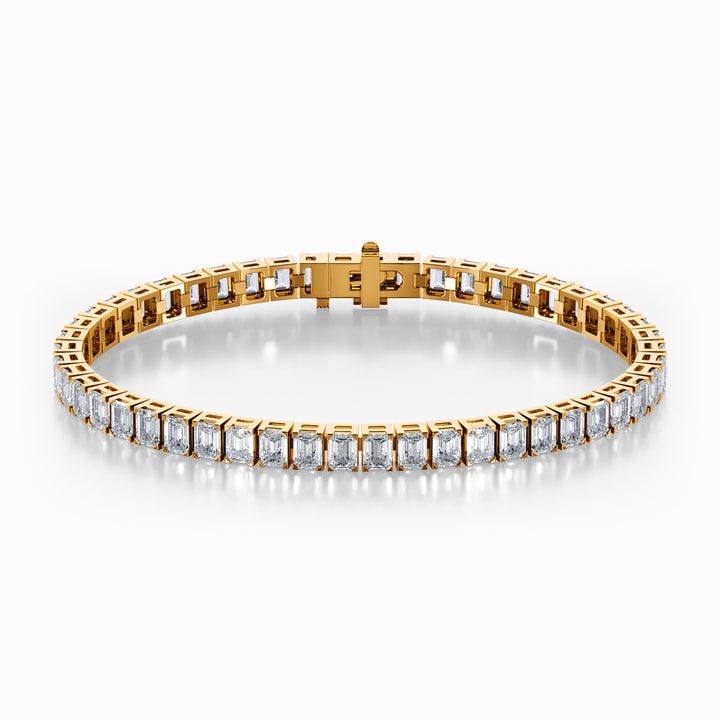 Emerald Lab Diamond Bracelet in Yellow Gold (15 Carat)