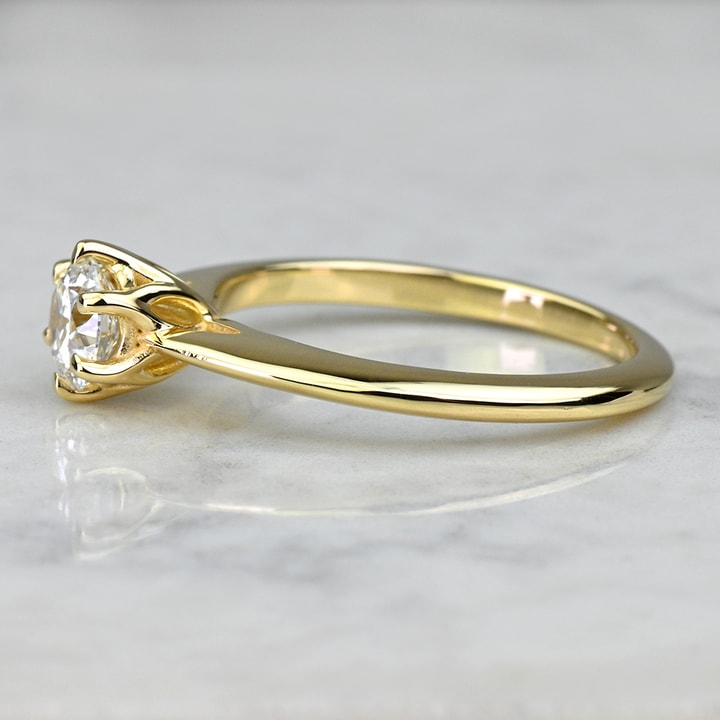 Custom Lab Grown Round Diamond Petal Prong Knife Edge Engagement Ring