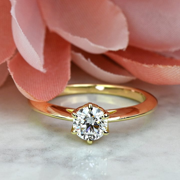 Custom Lab Grown Round Diamond Petal Prong Knife Edge Engagement Ring