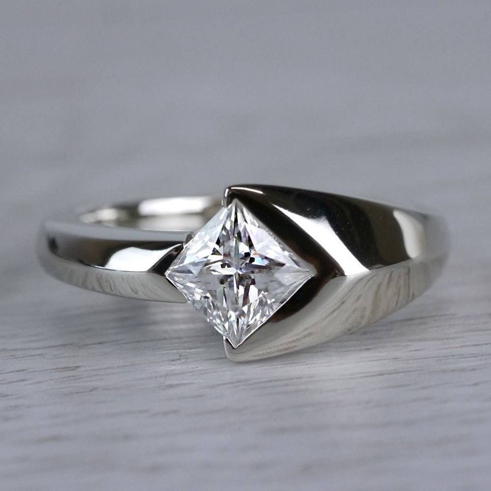 Trident Moissanite Mangagement Ring